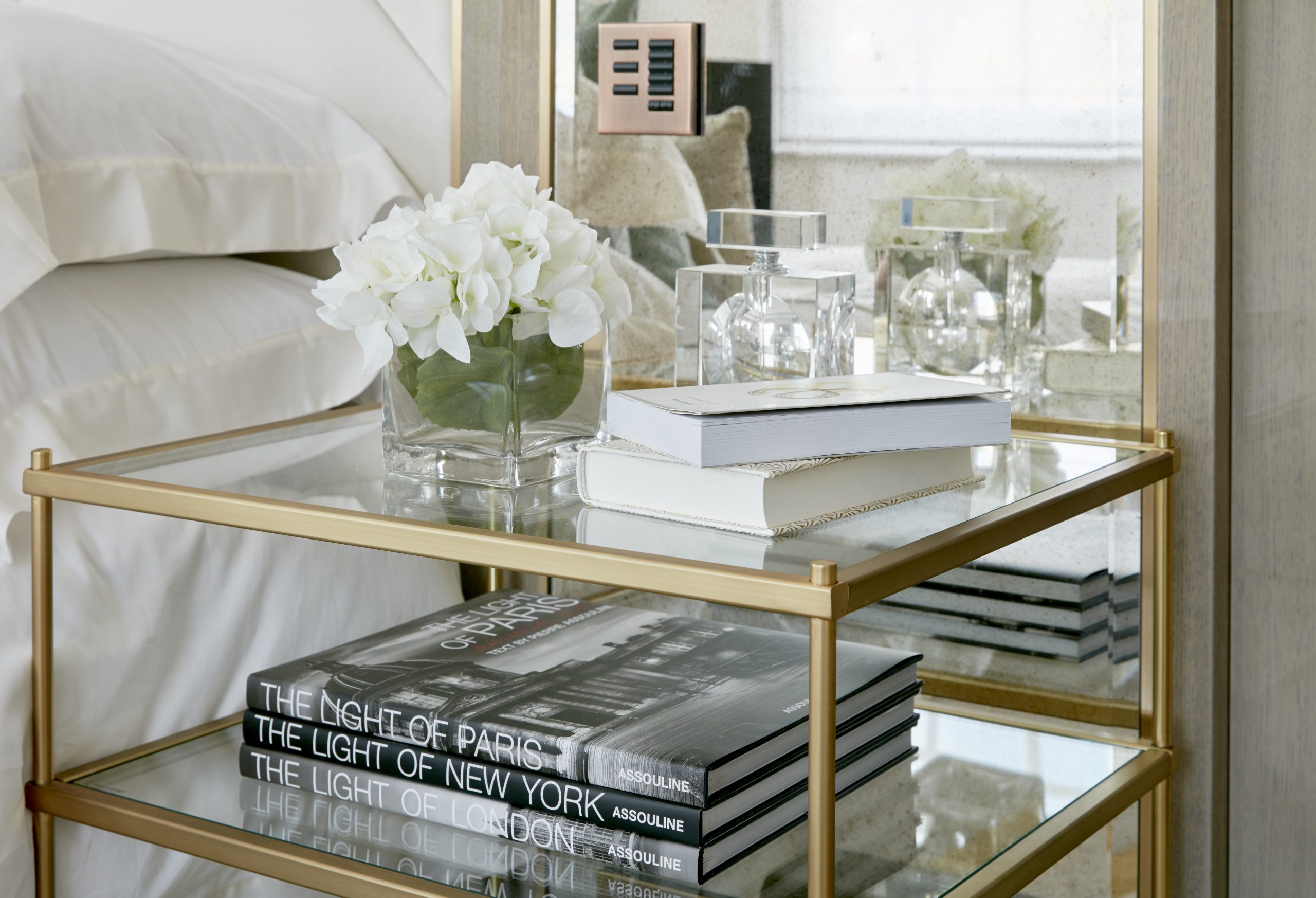 How to design a bedside table, according to interior experts – RRNews